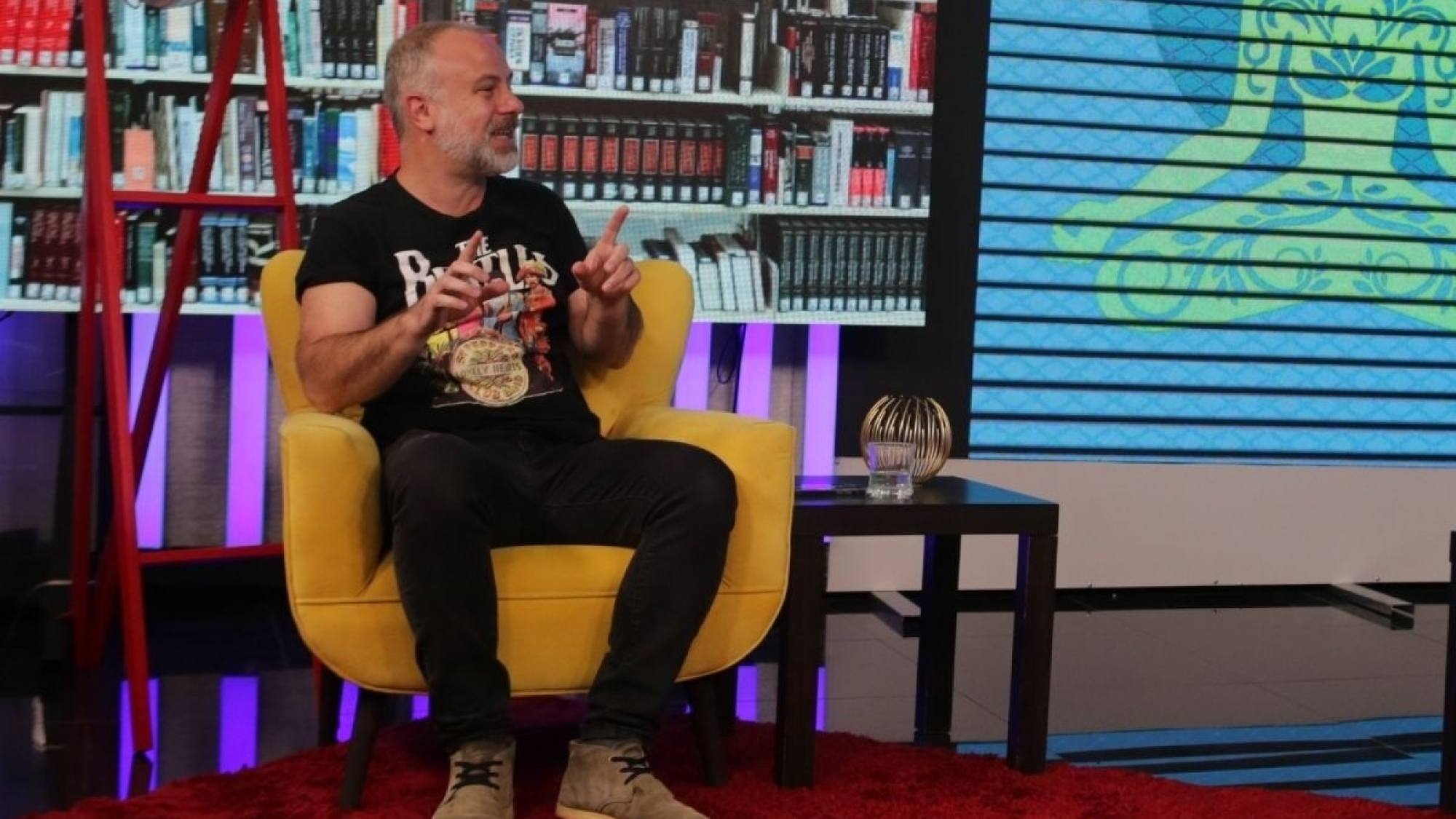 Canal Vive y La Hora estrenan nuevo programa de conversación: "La Hora 25"