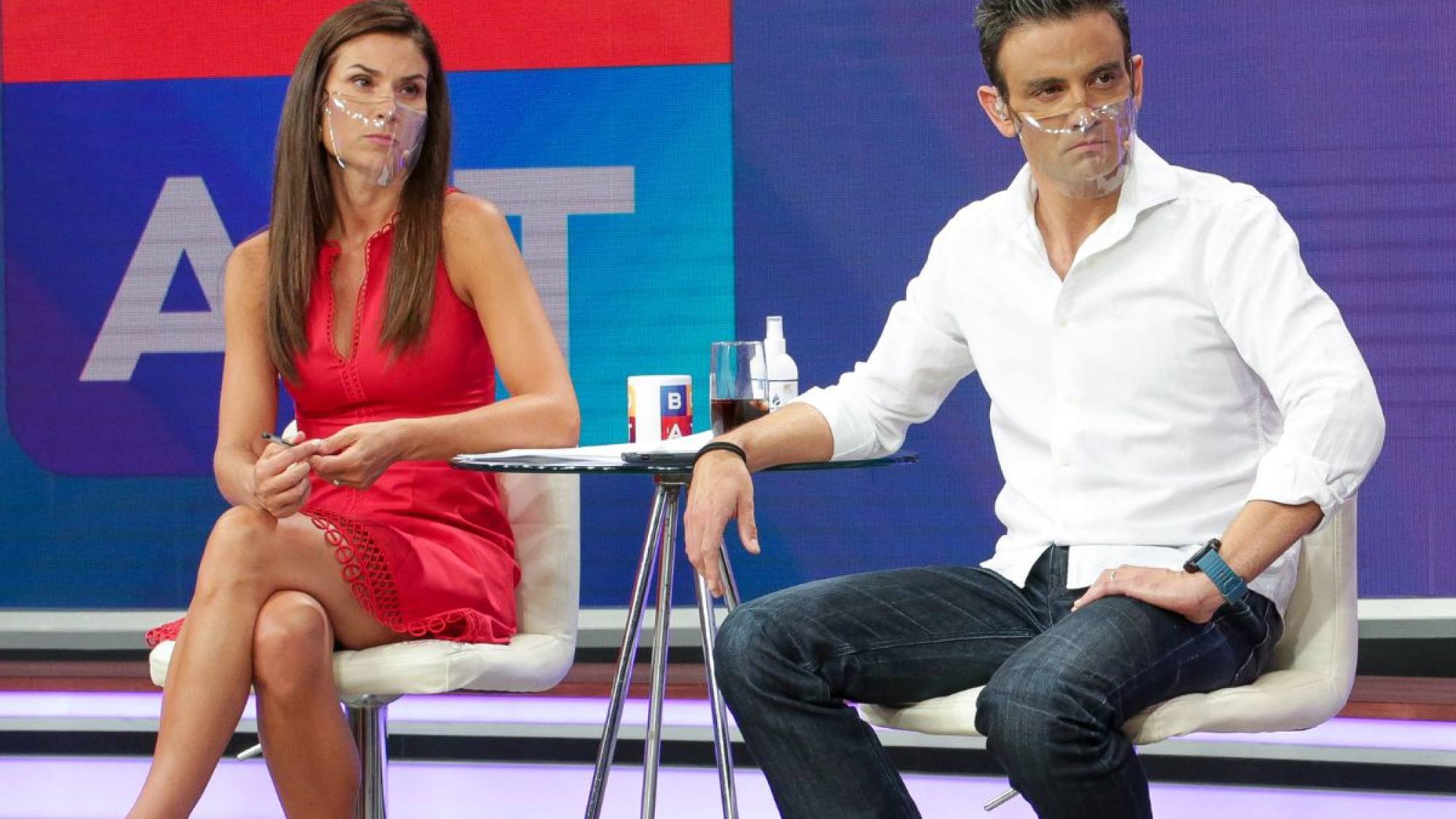 Carolina Escobar habría renunciado a TVN