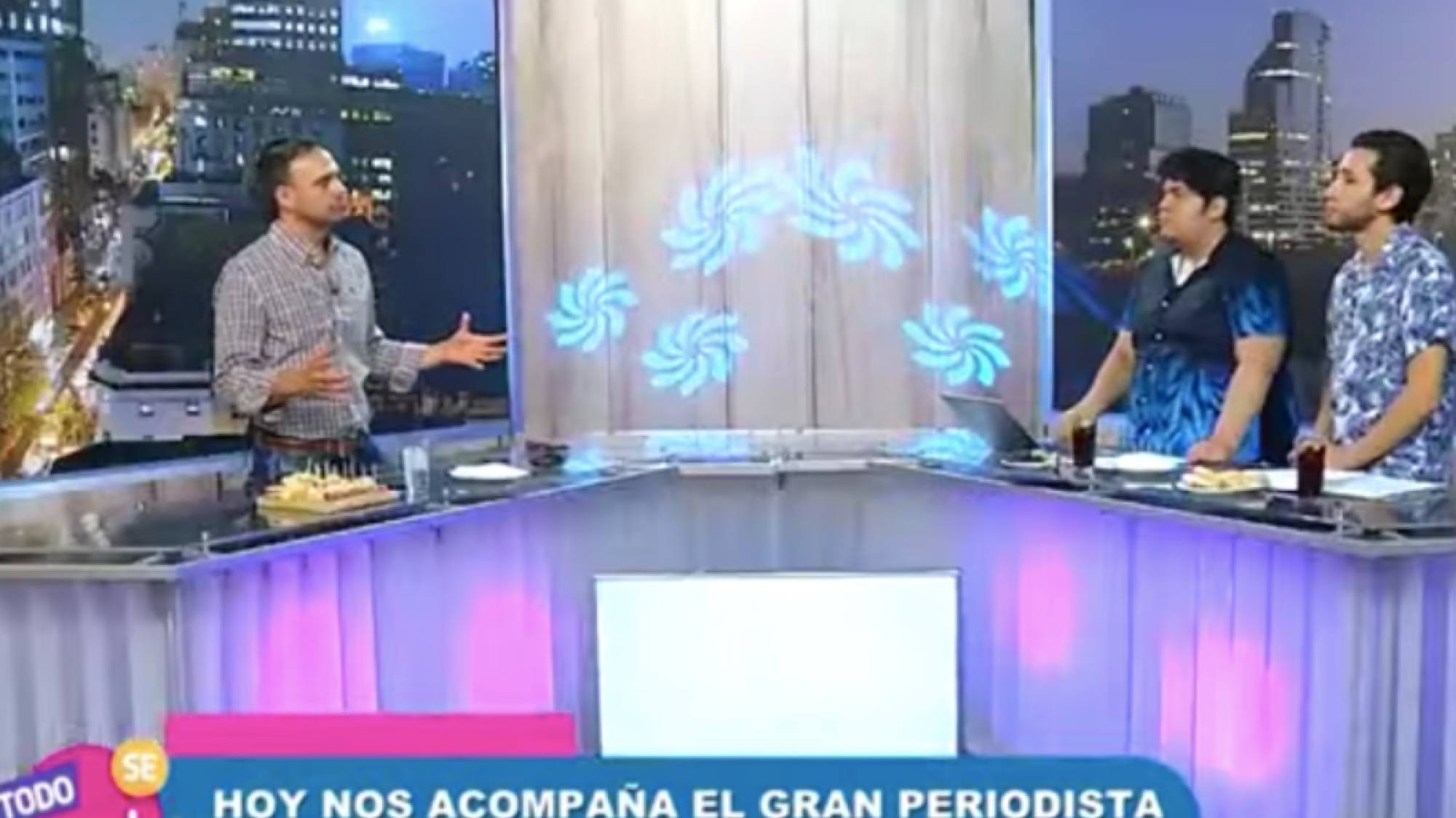 Rodrigo Sepúlveda en la reapertura de "Todo Se Sabe en La Hora"