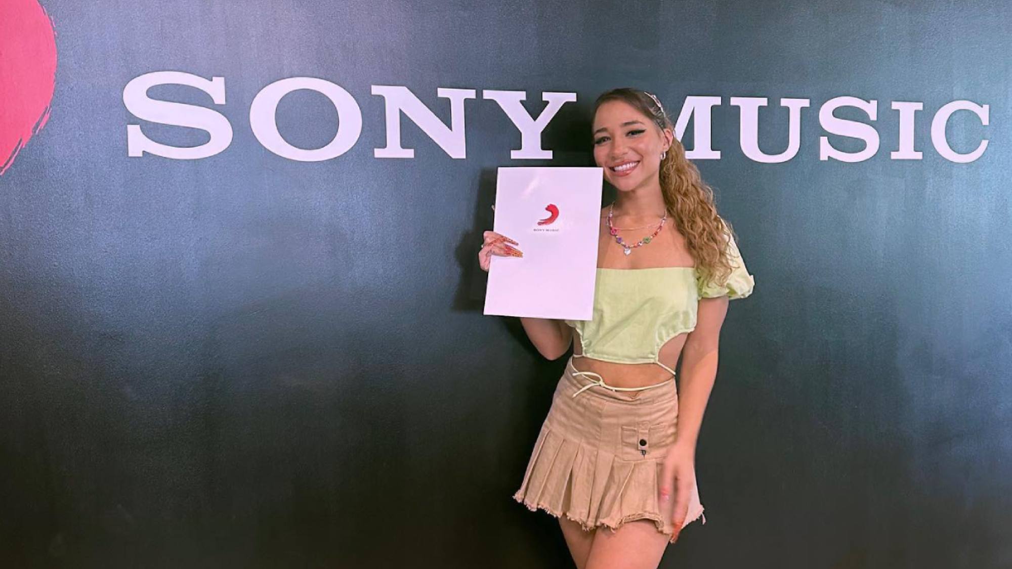 Princesa Alba se incorpora a Sony Music Chile
