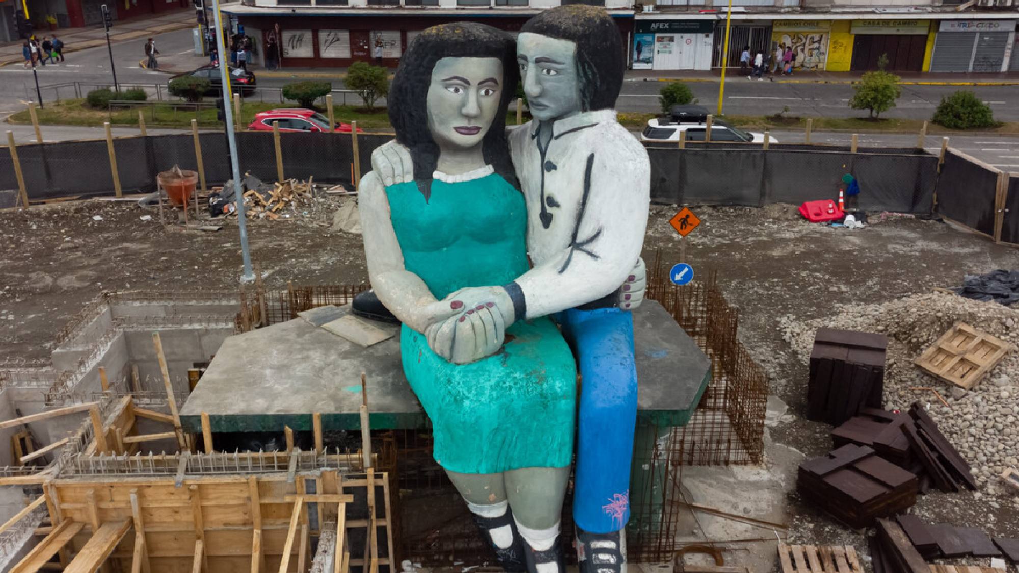 Autor del icónico "Sentados frente al mar" indignado por su cambio