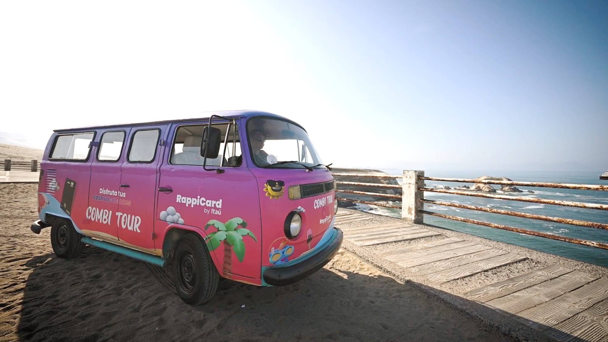 Conoce los destinos de la Combi Tour y disfruta el verano