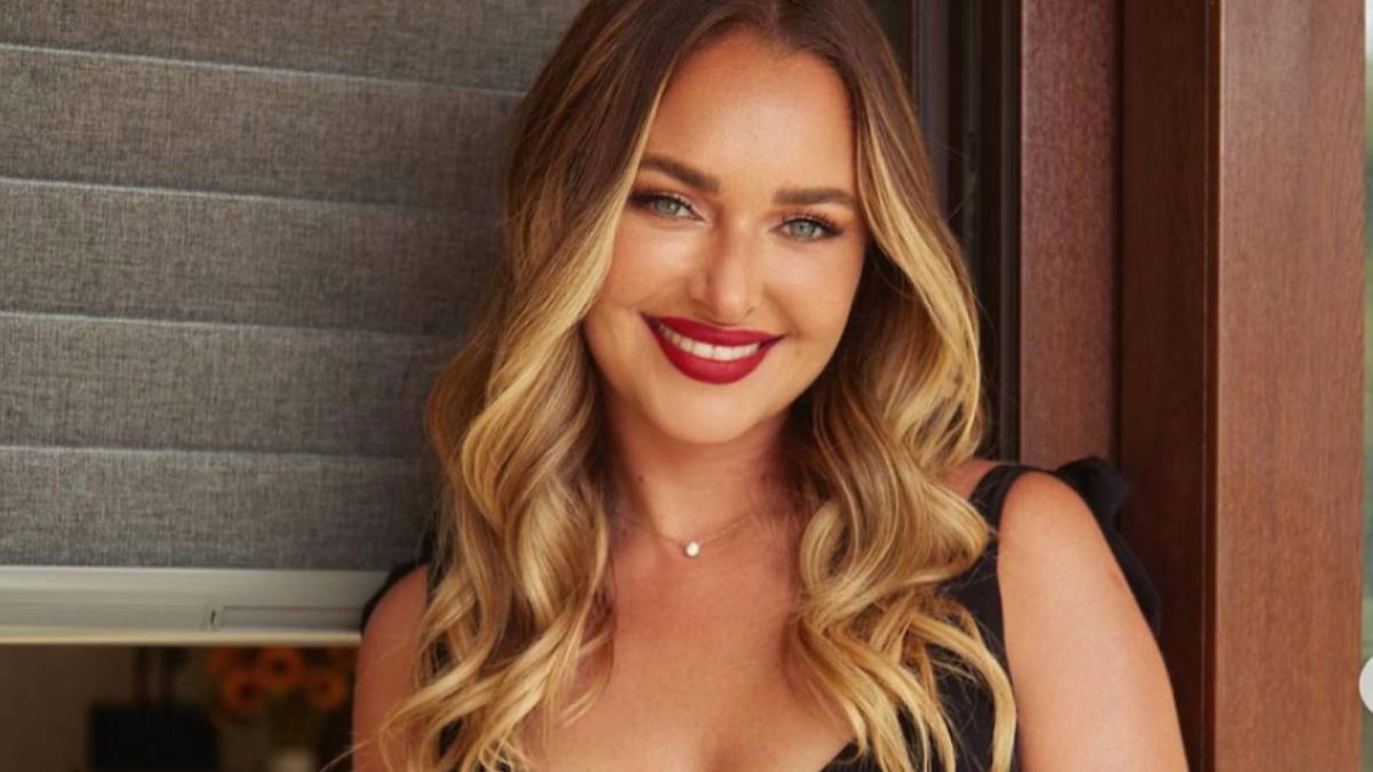 Daniela Nicolás reveló que está pololeando con su vecino gracias a ...