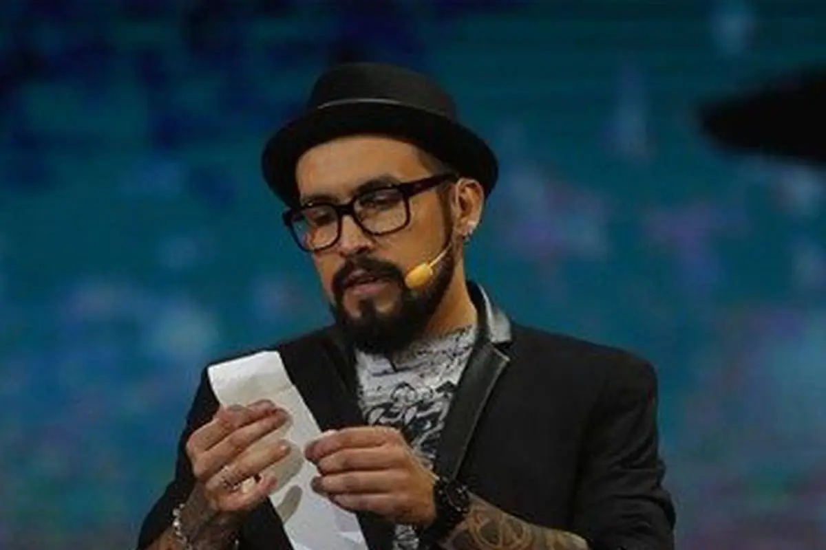 La coqueta confesión de Edo Caroe en pleno show