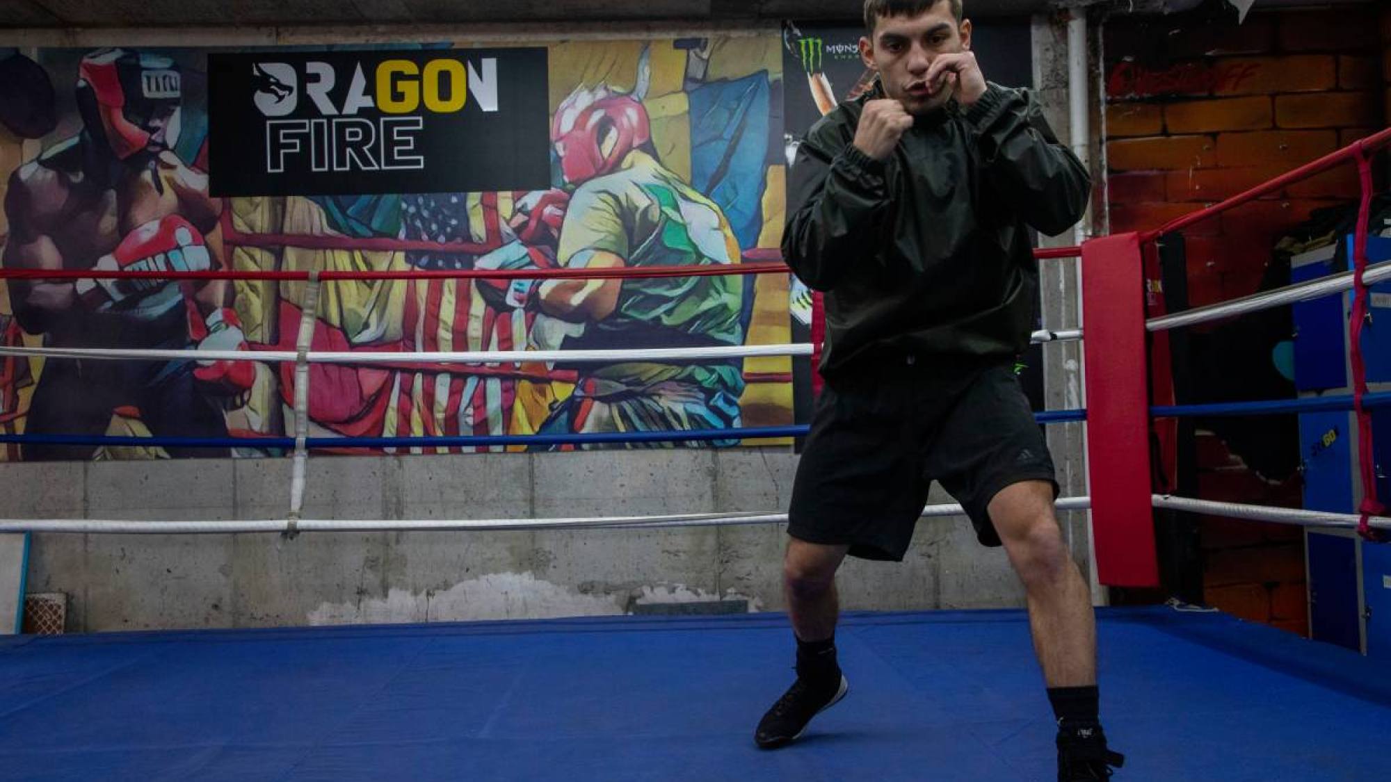 Andrés Campos viajó luchará por el primer título mundial de boxeo