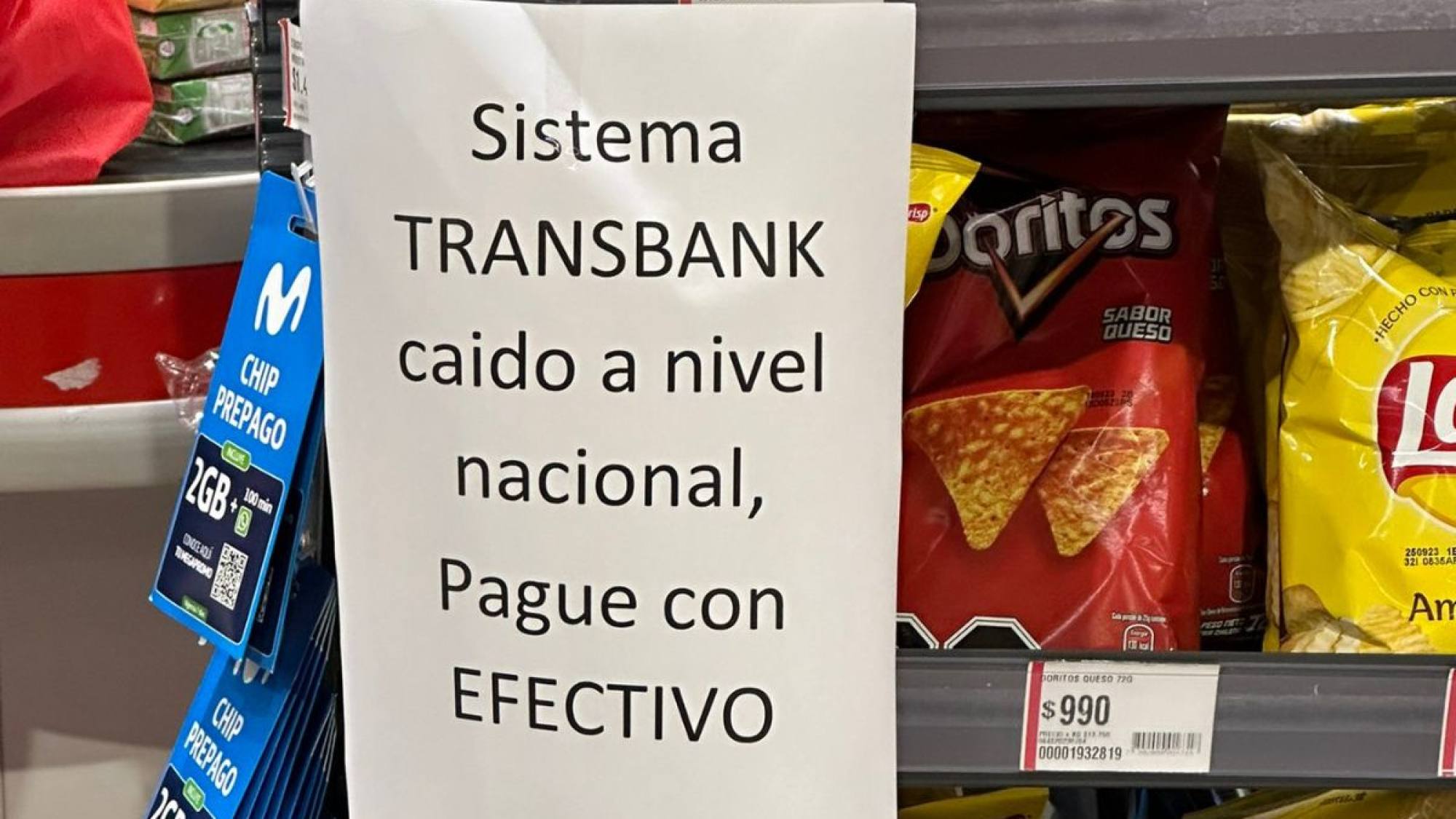 "No se puede pagar:" Caída de Transbank complica a todo Chile