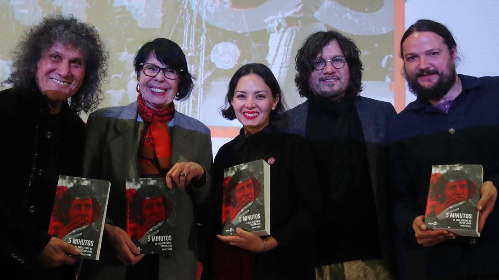 Entrevista| Freddy Stock y su nuevo libro sobre Víctor Jara