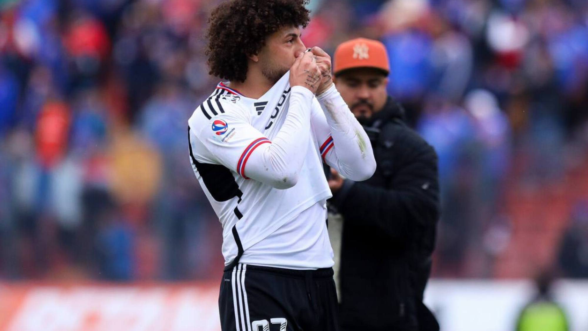 El increíble reconocimiento que recibió el escudo de Colo Colo
