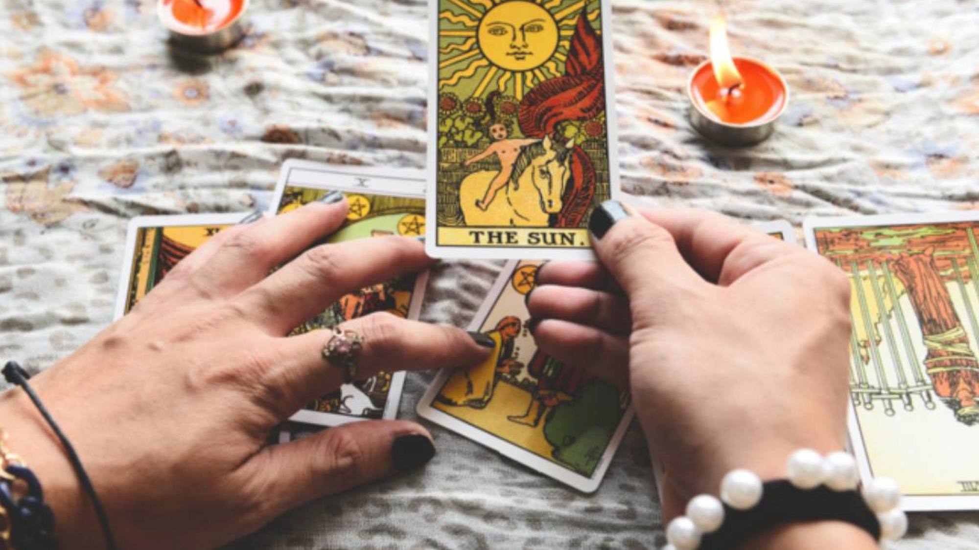 PREDICCIONES DEL TAROT: revisa la lectura de cada signo del zodiaco ...