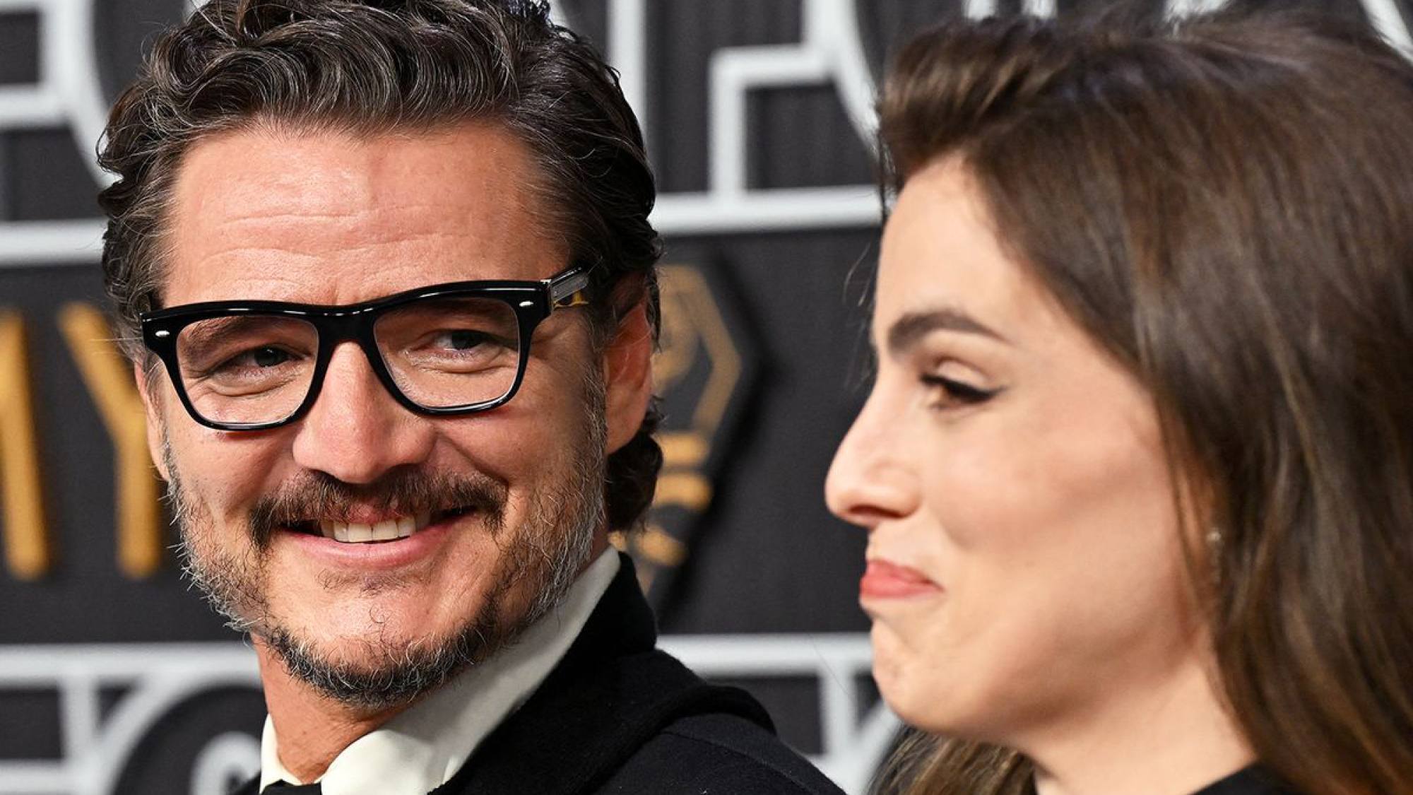 El lindo gesto de Lux Pascal con su hermano Pedro en los Emmy