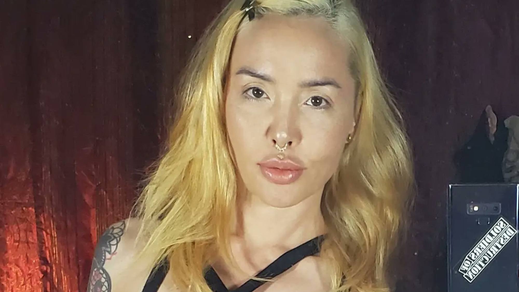 Encuentran muerta en su casa a Masuimi Max, popular modelo de Playboy