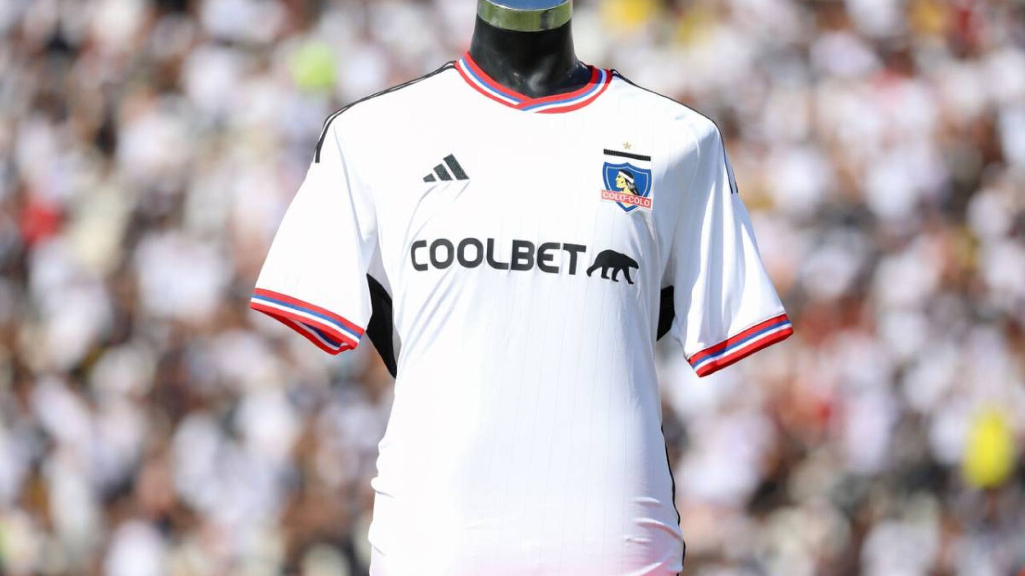 Colo Colo presentará su camiseta la próxima semana