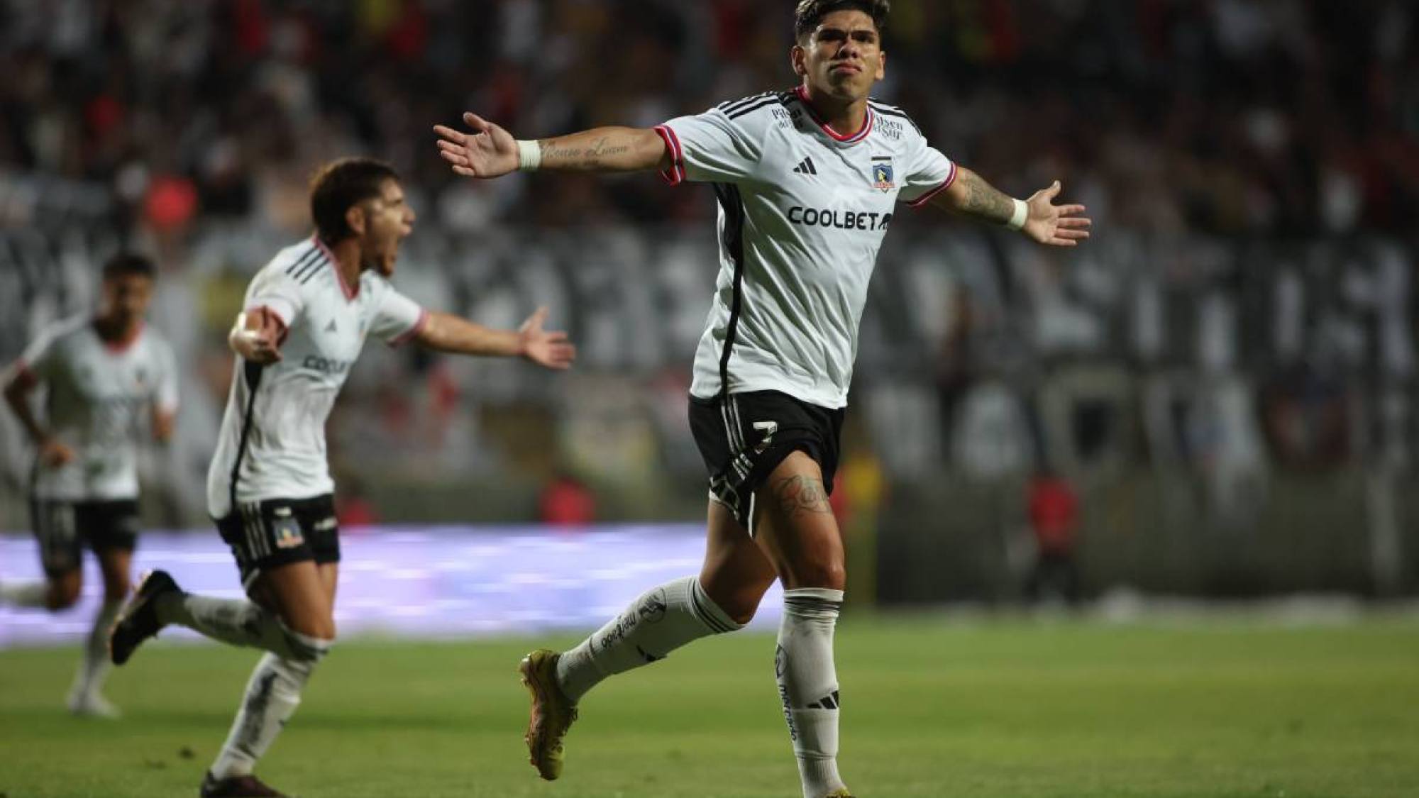 Carlos Palacios vuelve a entrenar en Colo Colo