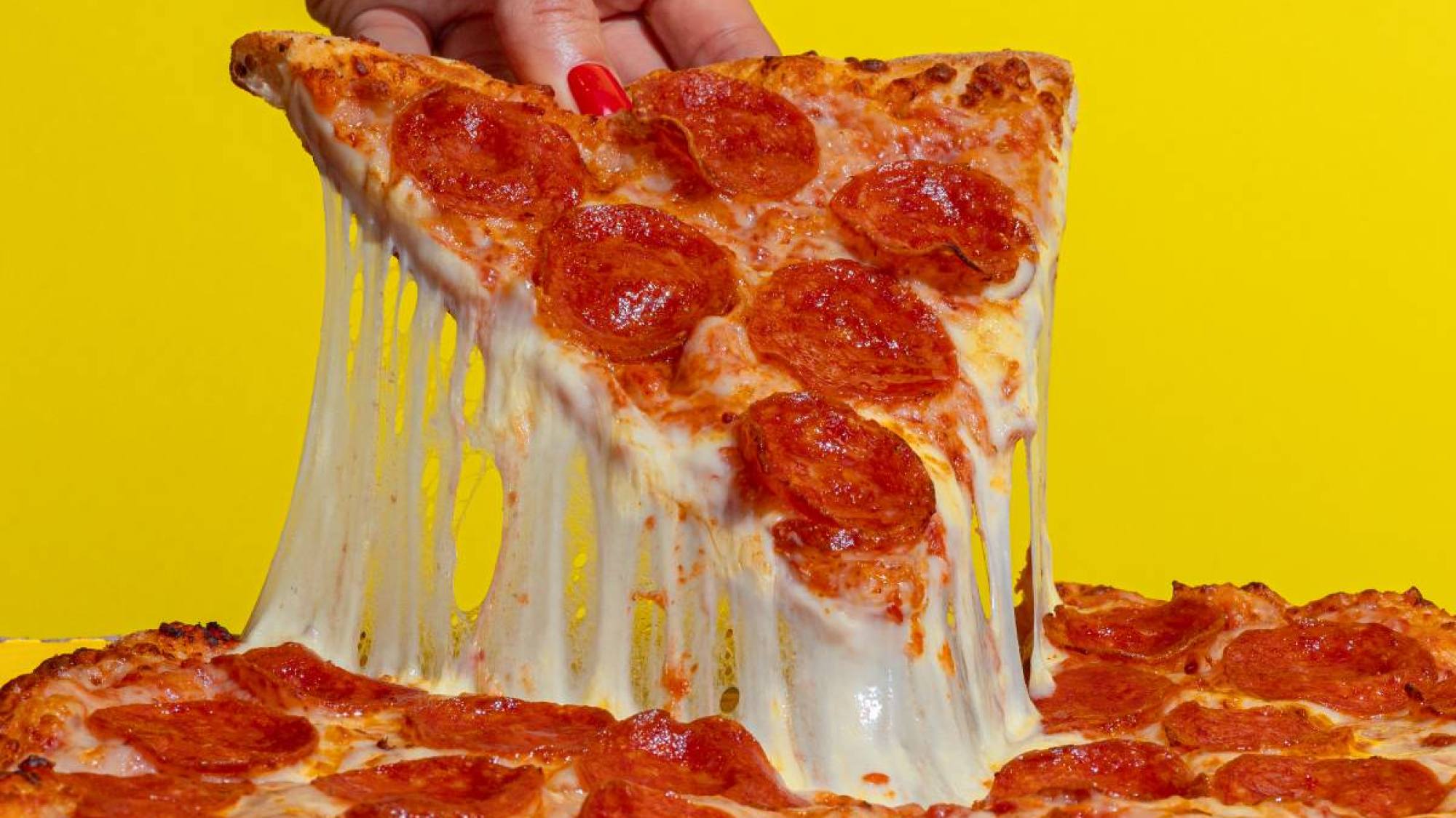 Under Pizza celebra su aniversario con entretenidas dinámicas