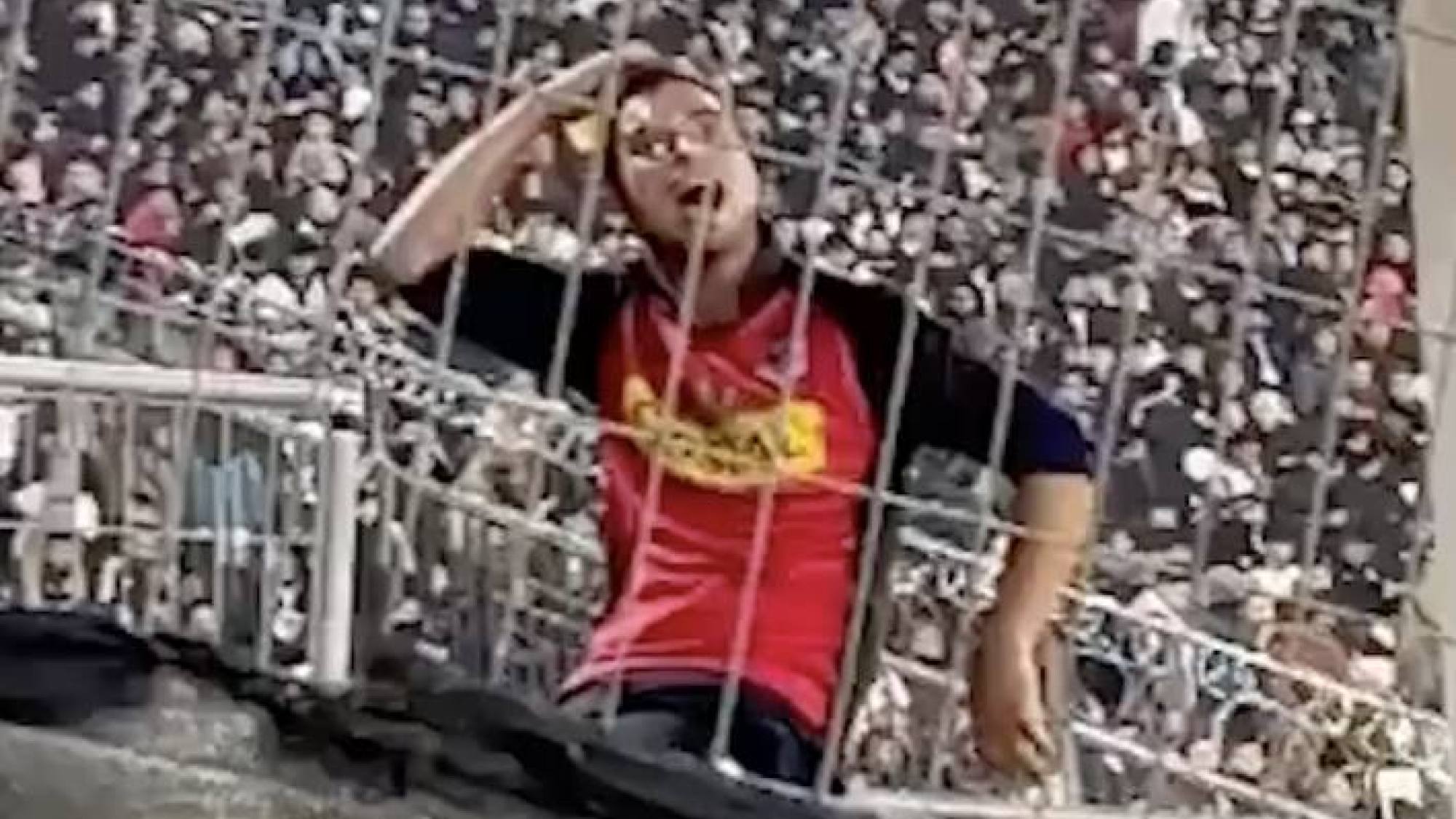 Viralizan a hincha de Colo Colo tratando de monos a brasileños