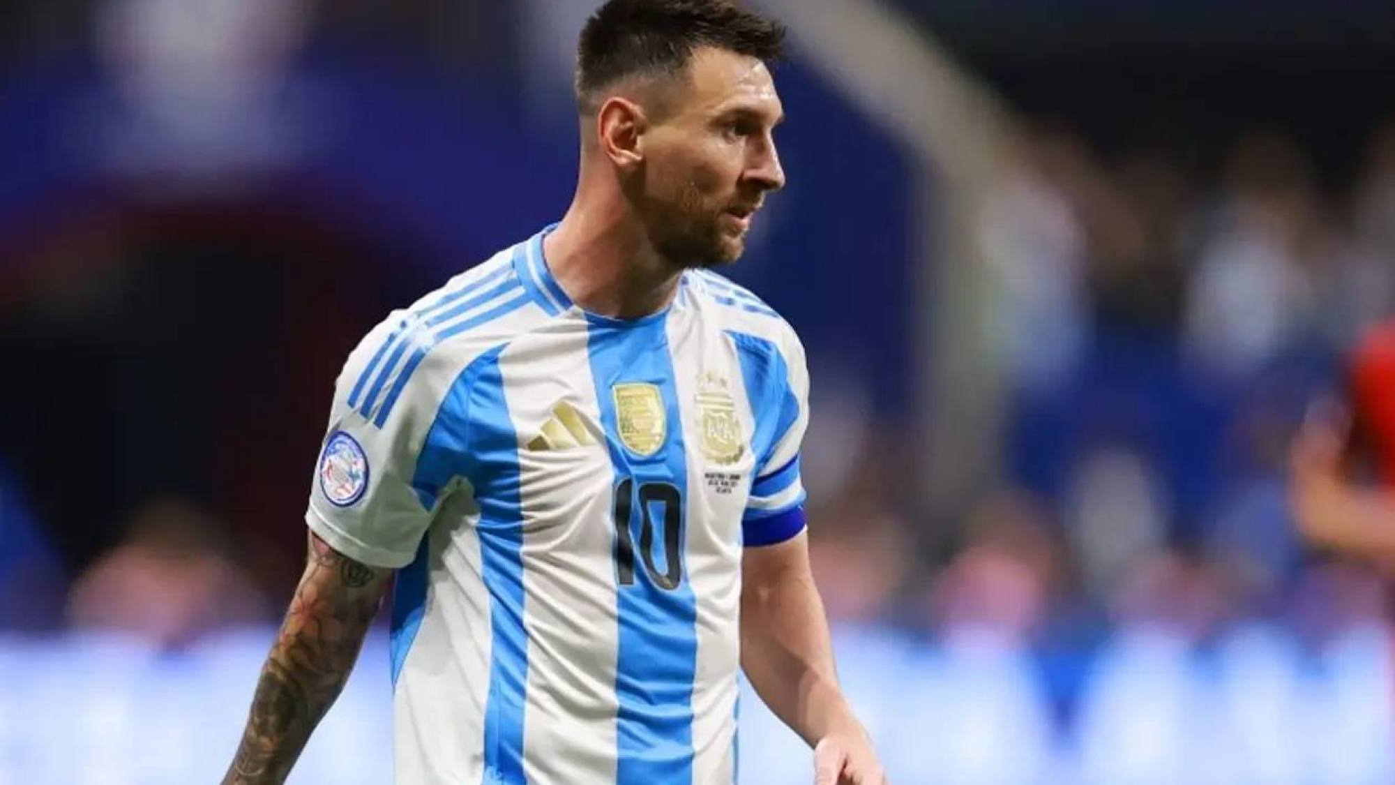 Así reaccionó Lionel Messi cuando le preguntaron por La Roja