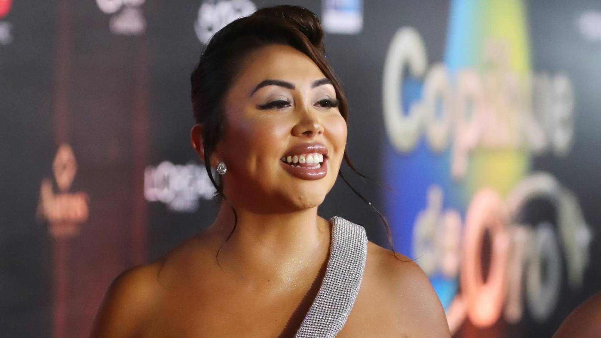 Naya Fácil explotó contra canal