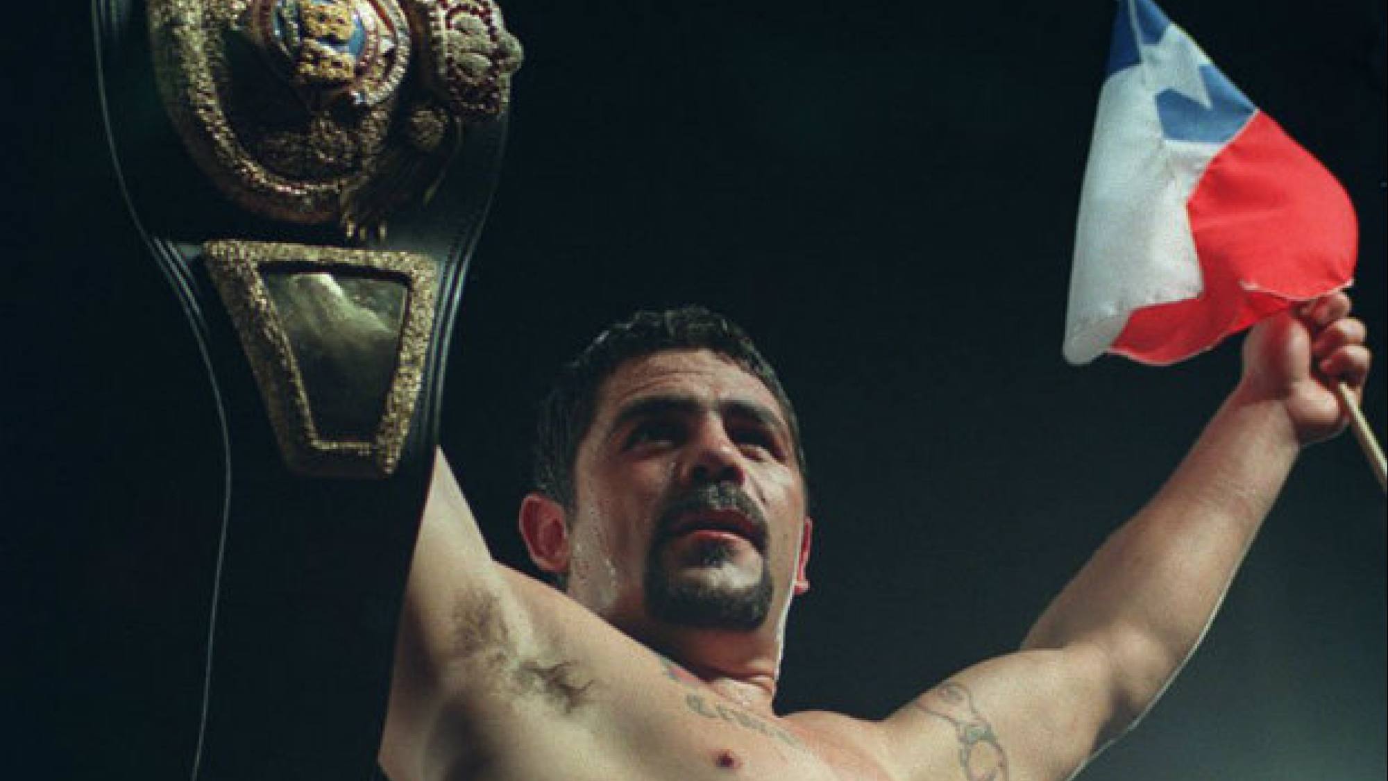 Campeón del mundo en boxeo chileno lleva más de un año esperando pago ...