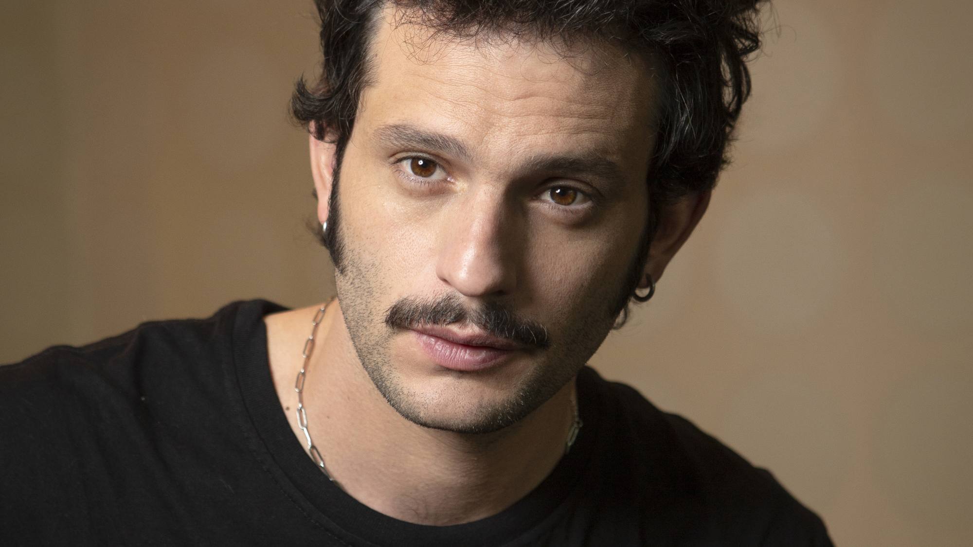 Pedro Fontaine: el actor chileno que desafía fronteras internacionales