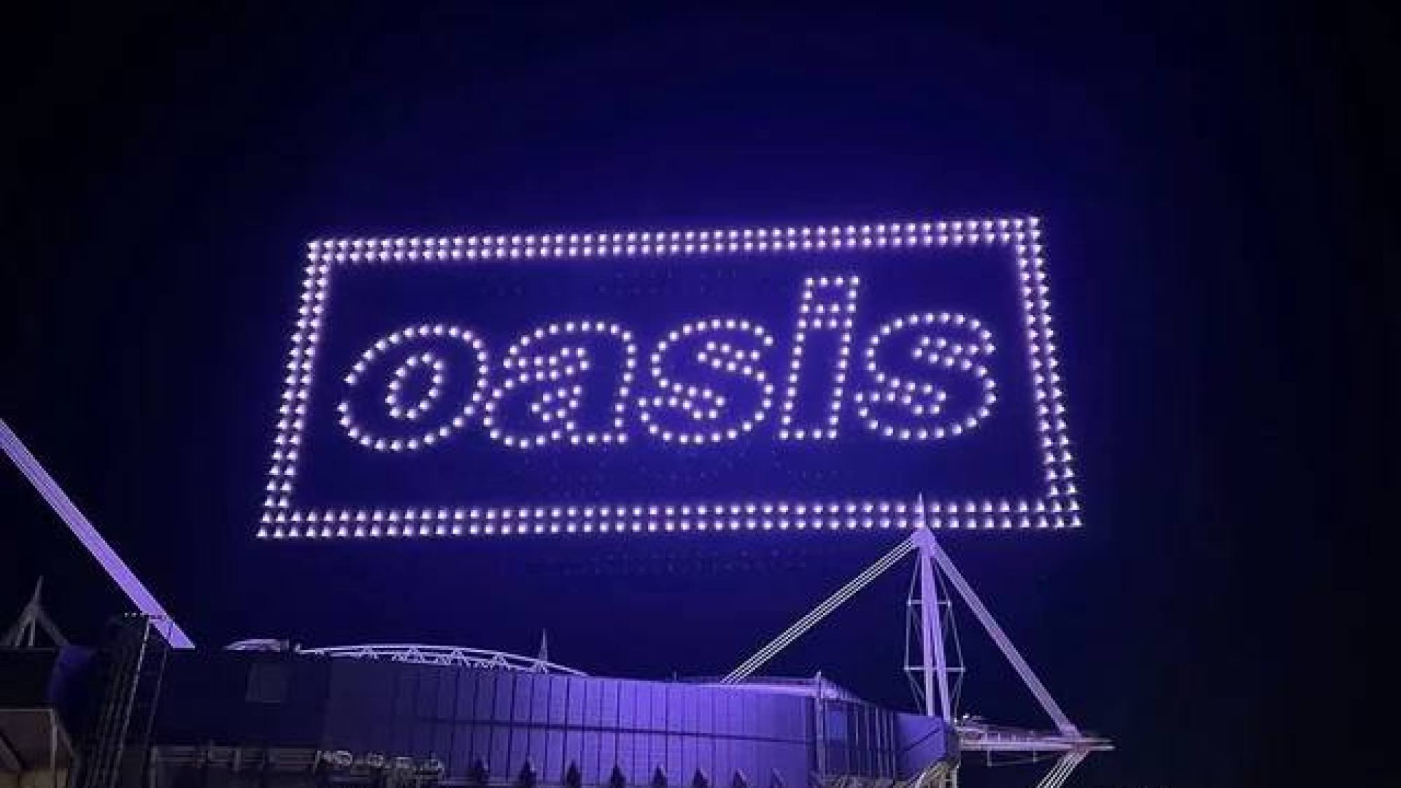 Oasis anuncia show de drones previo a su concierto en Chile