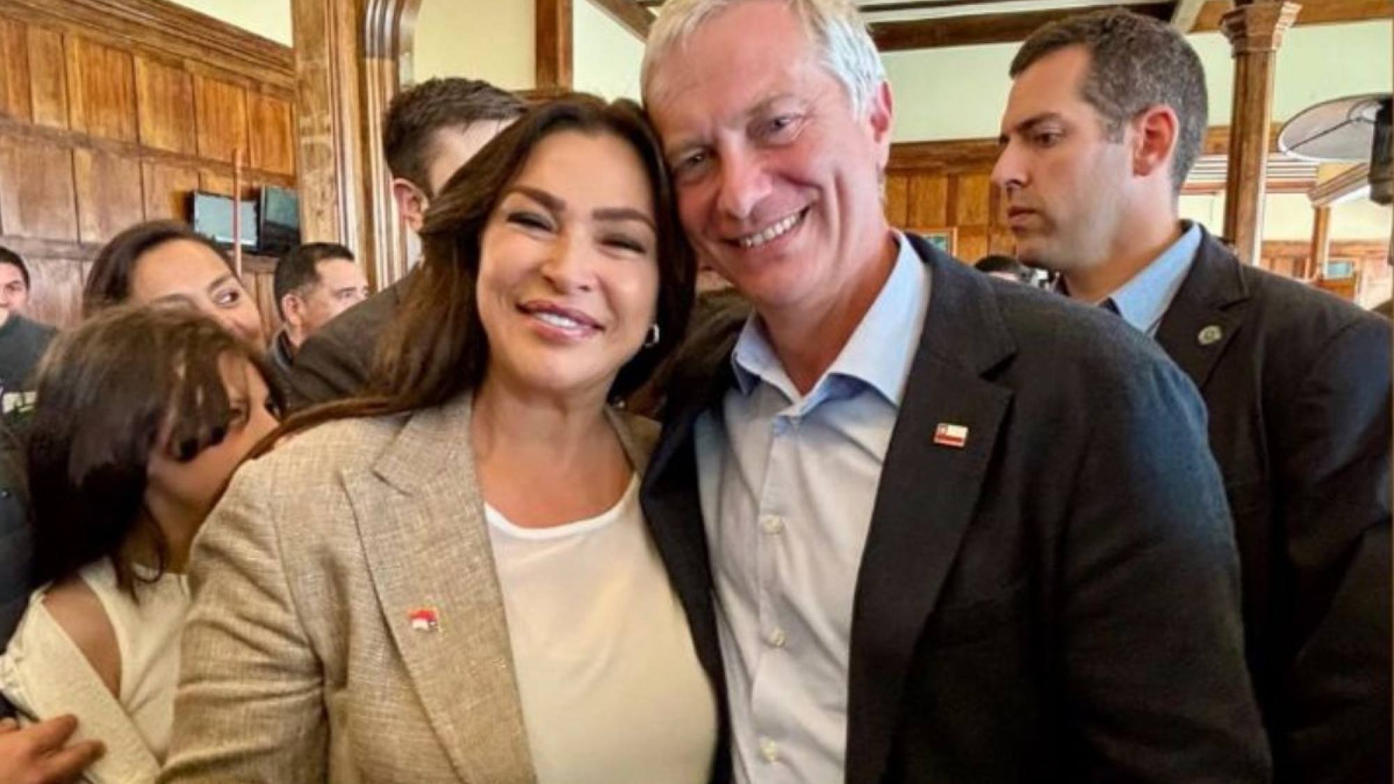 Marlen Olivari multiplica su respaldo a José Antonio Kast