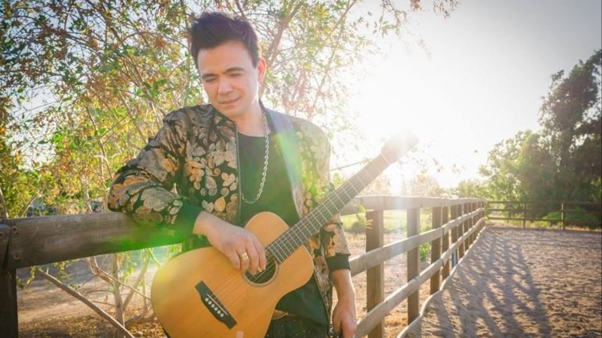 Mario Guerrero y el presente de la música romántica en Chile
